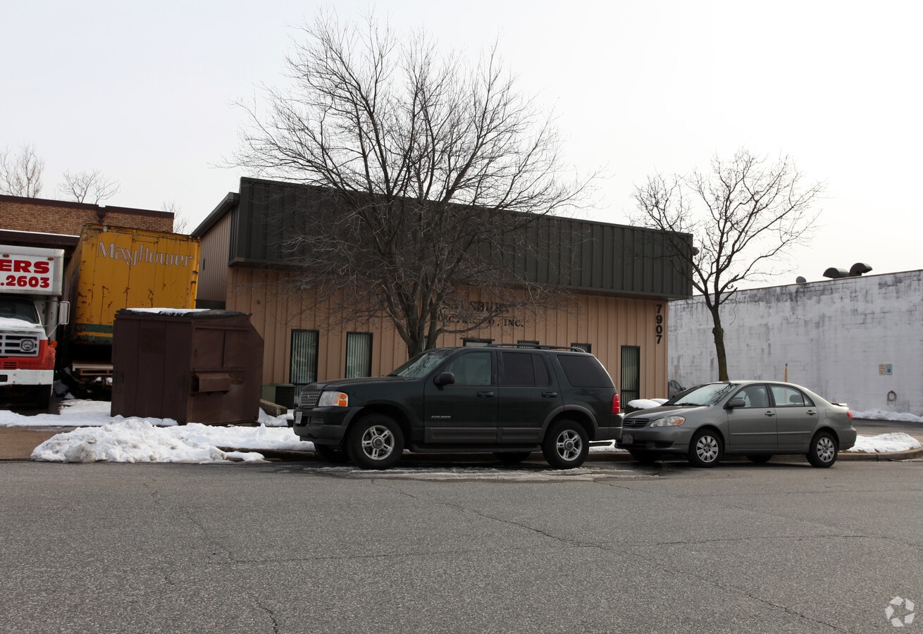 7907 Cryden Way, District Heights, MD 20747 - Property Record | LoopNet