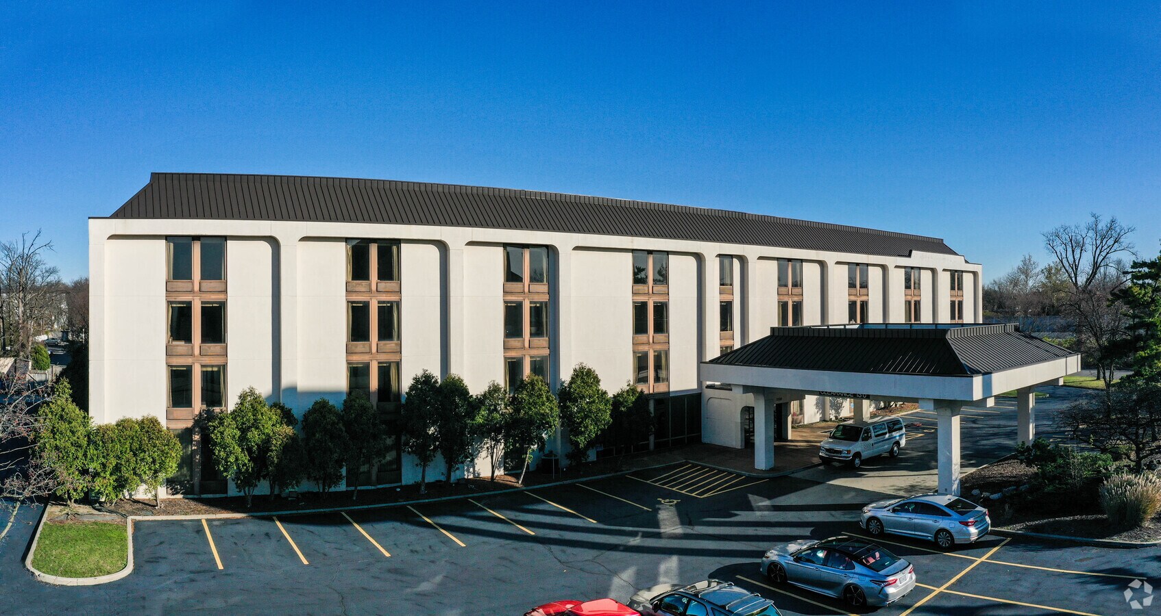 1100 Mediterranean Ave, Columbus, OH 43229 | LoopNet