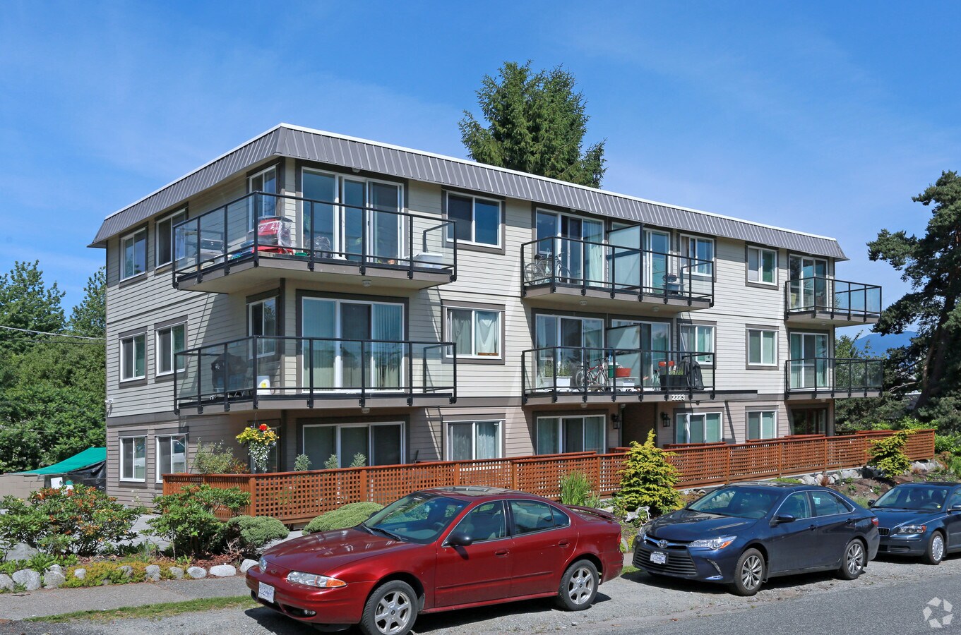 2223 Prince Edward St, Vancouver, BC V5T 4K6 - Multifamily for Sale | LoopNet