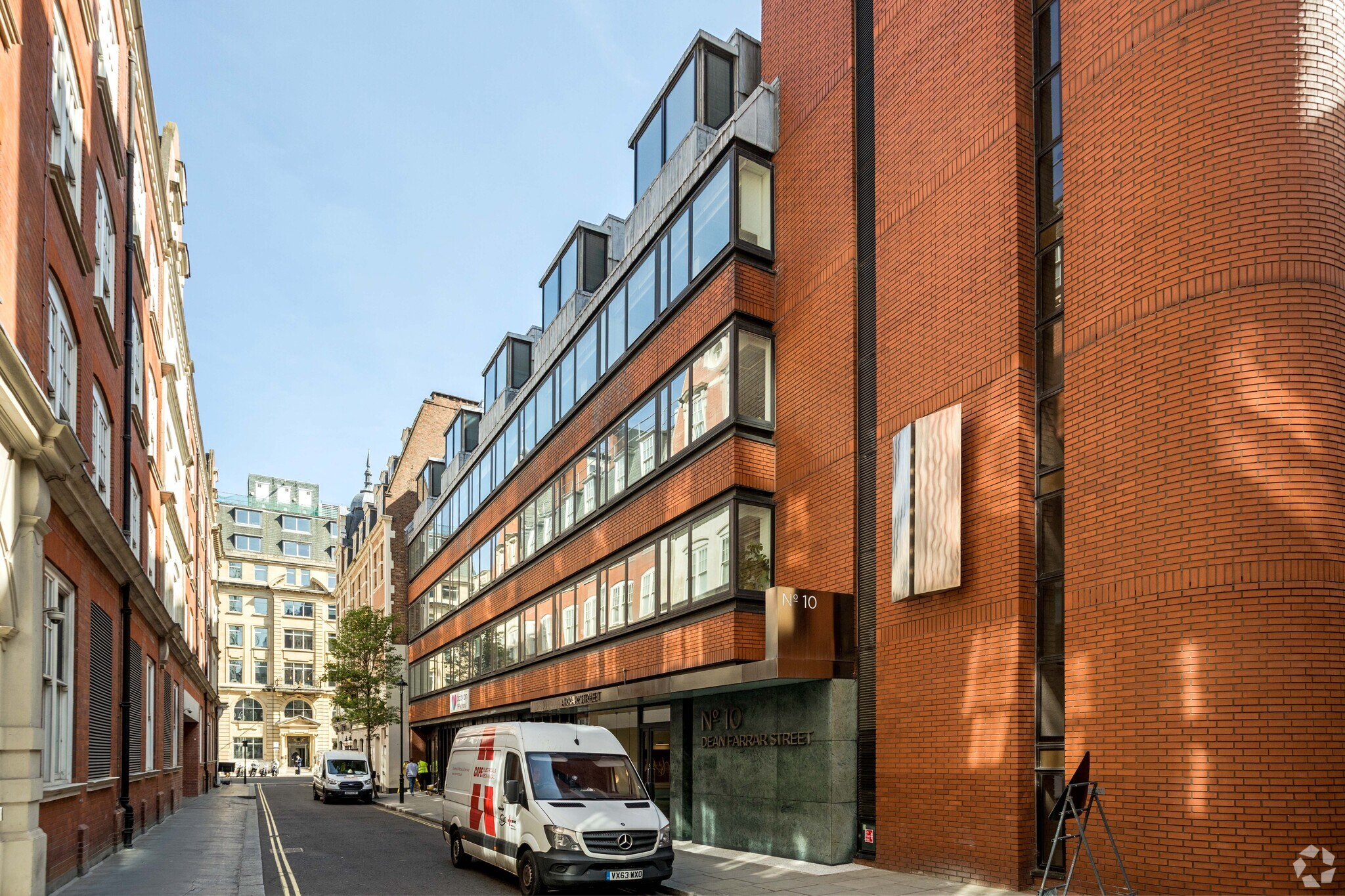 10 Dean Farrar St, London, SW1H 0DX - Heron House | LoopNet