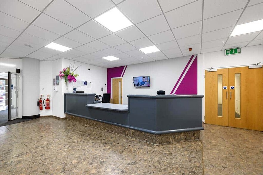 3 Redheughs Rigg, Edinburgh, EH12 9DQ - Gyleview House | LoopNet