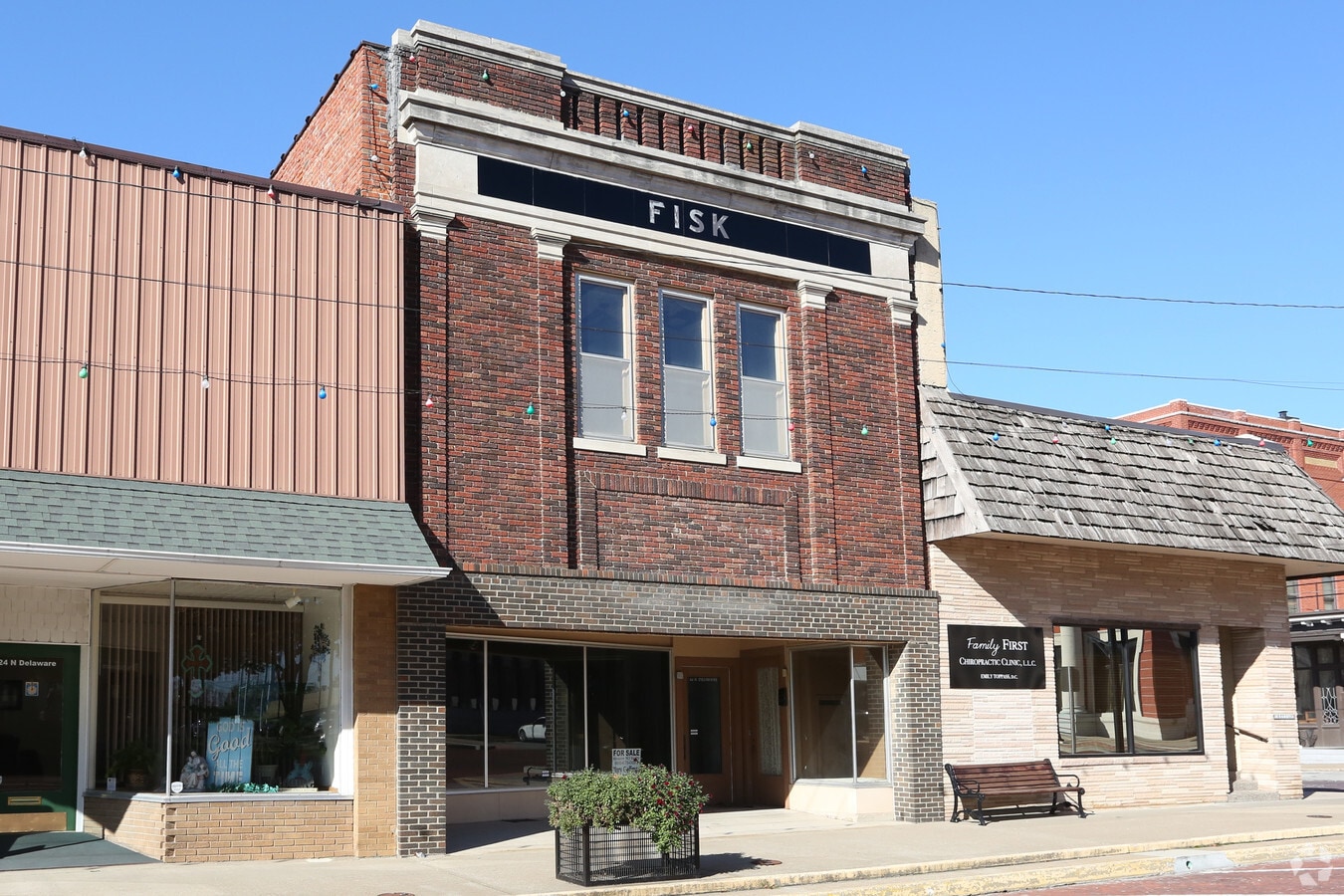 26 N Delaware St, Butler, MO 64730 | LoopNet