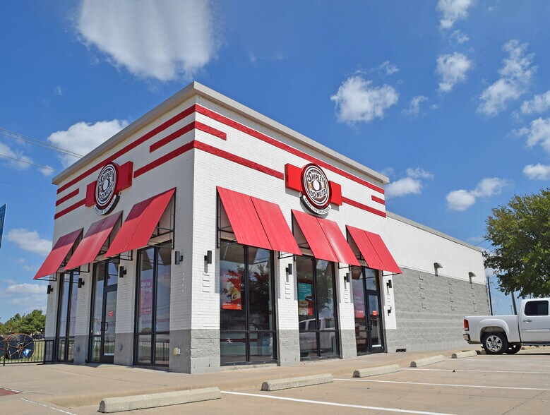 502 N Interstate 35 Rd E, Red Oak, TX 75154 - Shipley Do-Nuts | LoopNet