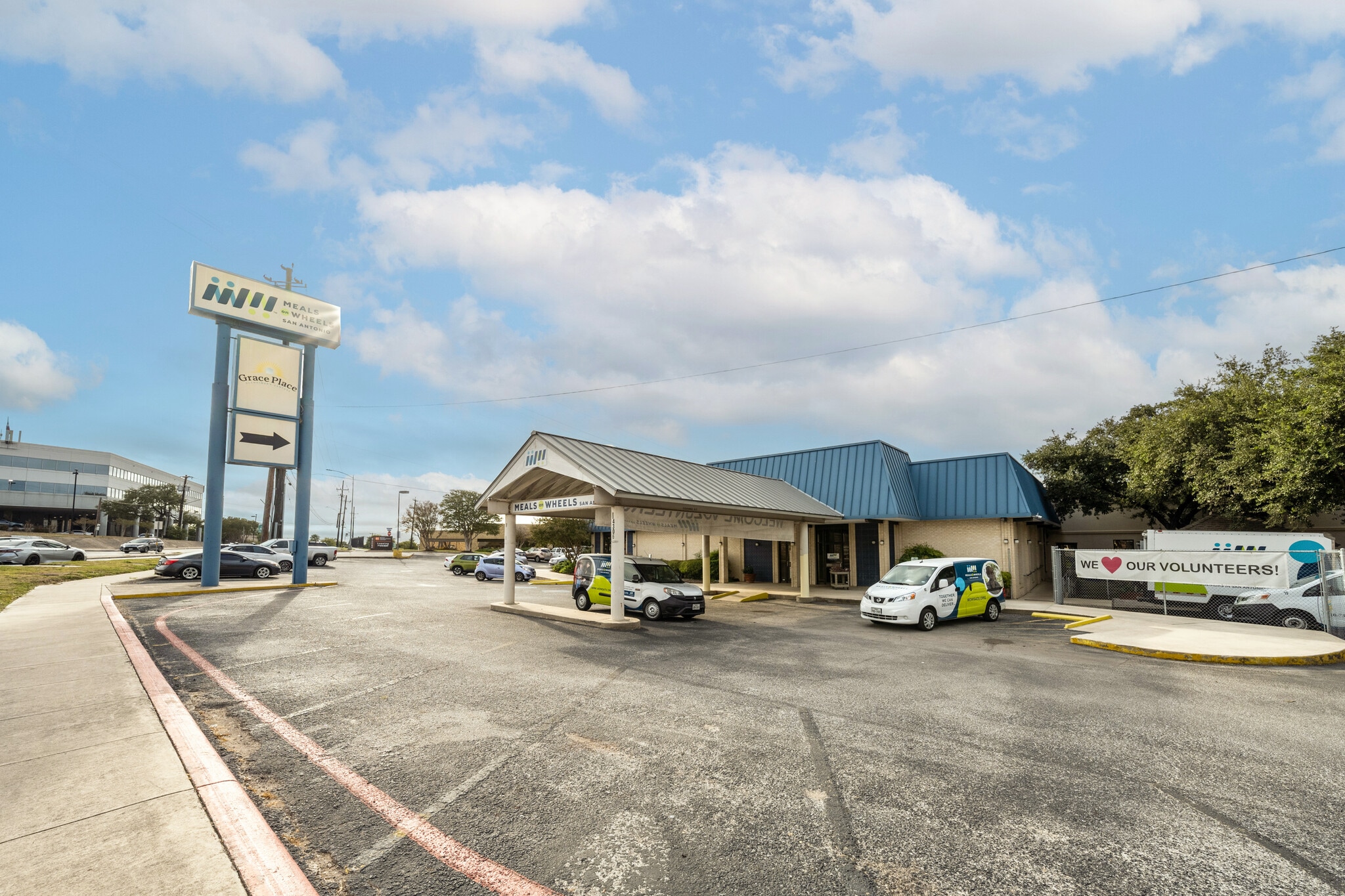 4306 NW Loop 410, San Antonio, TX 78229 - Retail for Sale | LoopNet