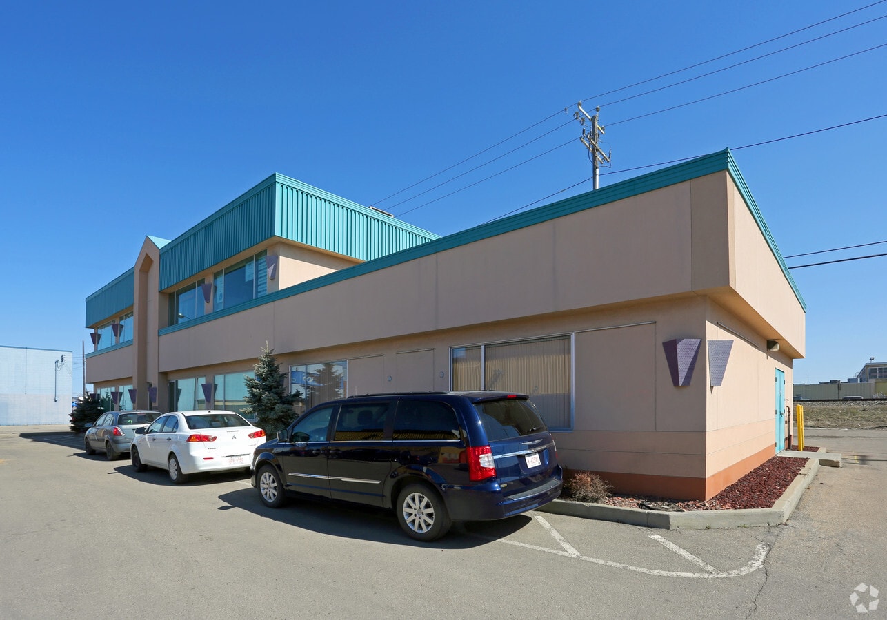 5041 Gateway Blvd NW, Edmonton, AB T6H 5W8 | LoopNet