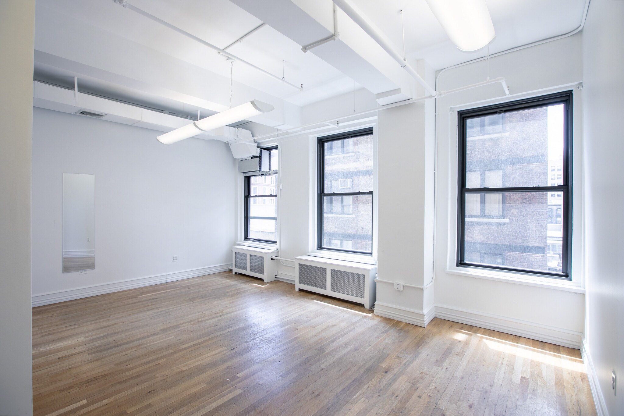 915 Broadway, New York, NY 10010 - Office for Lease | LoopNet.com