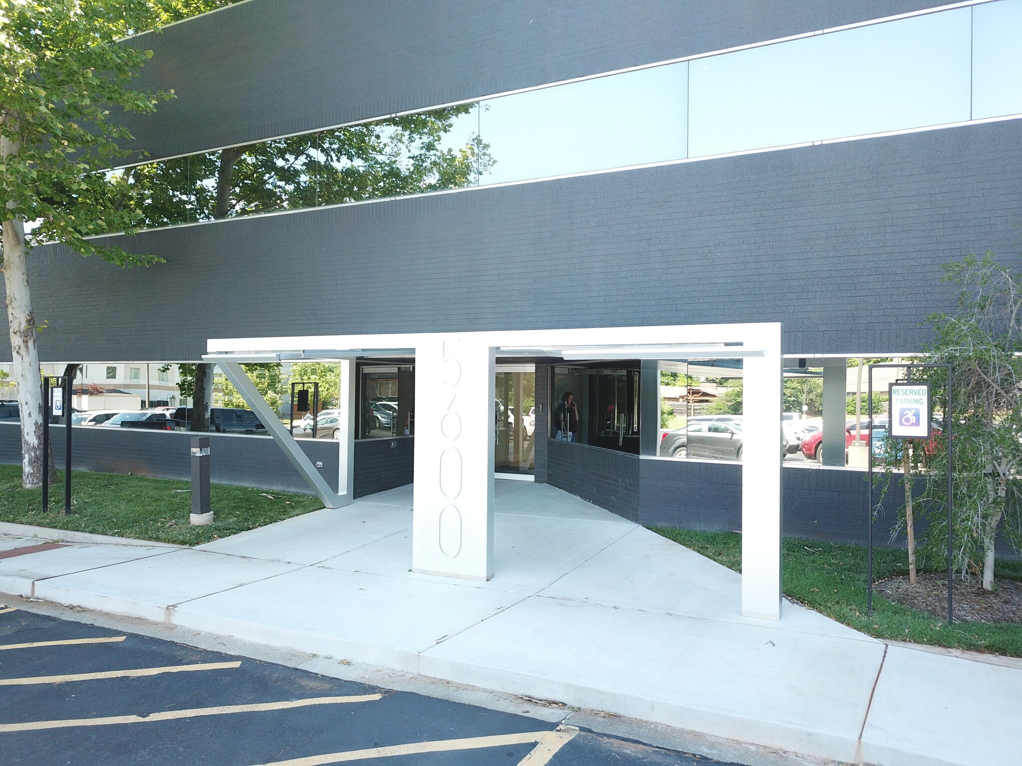 5600 N May Ave, Oklahoma City, OK 73112 - N May Ave | LoopNet