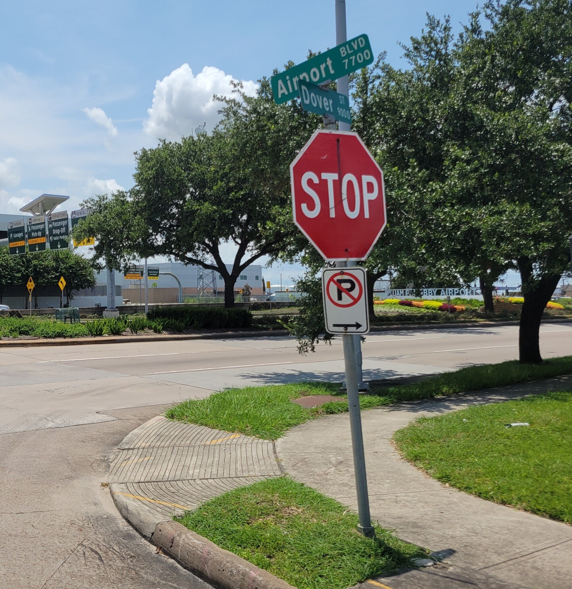 7783 Airport Blvd, Houston, TX 77061 - 7783 Airport Blvd and Dover St ...