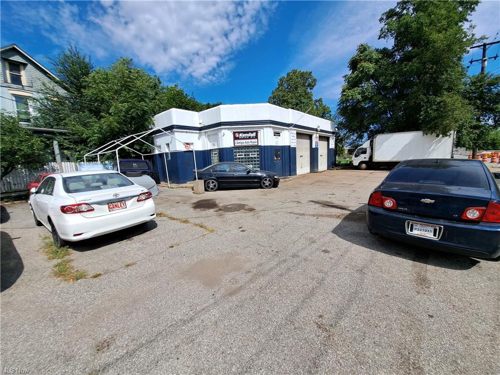 2884 Scranton Rd, Cleveland, OH 44113 - Retail for Sale | LoopNet