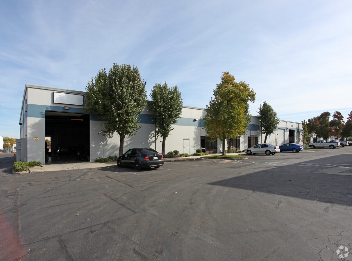 3329 Fitzgerald Rd, Rancho Cordova, CA 95742 | LoopNet