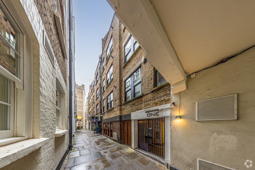 7 Botolph Aly, London, EC3R 8DR | LoopNet