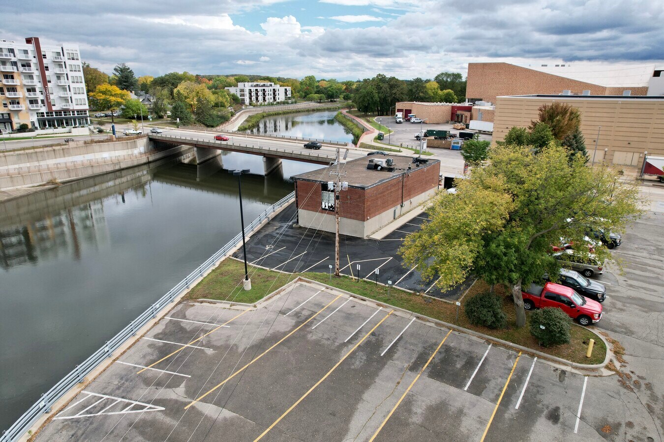 307 E Center St, Rochester, MN 55904 - Specialty for Sale | LoopNet