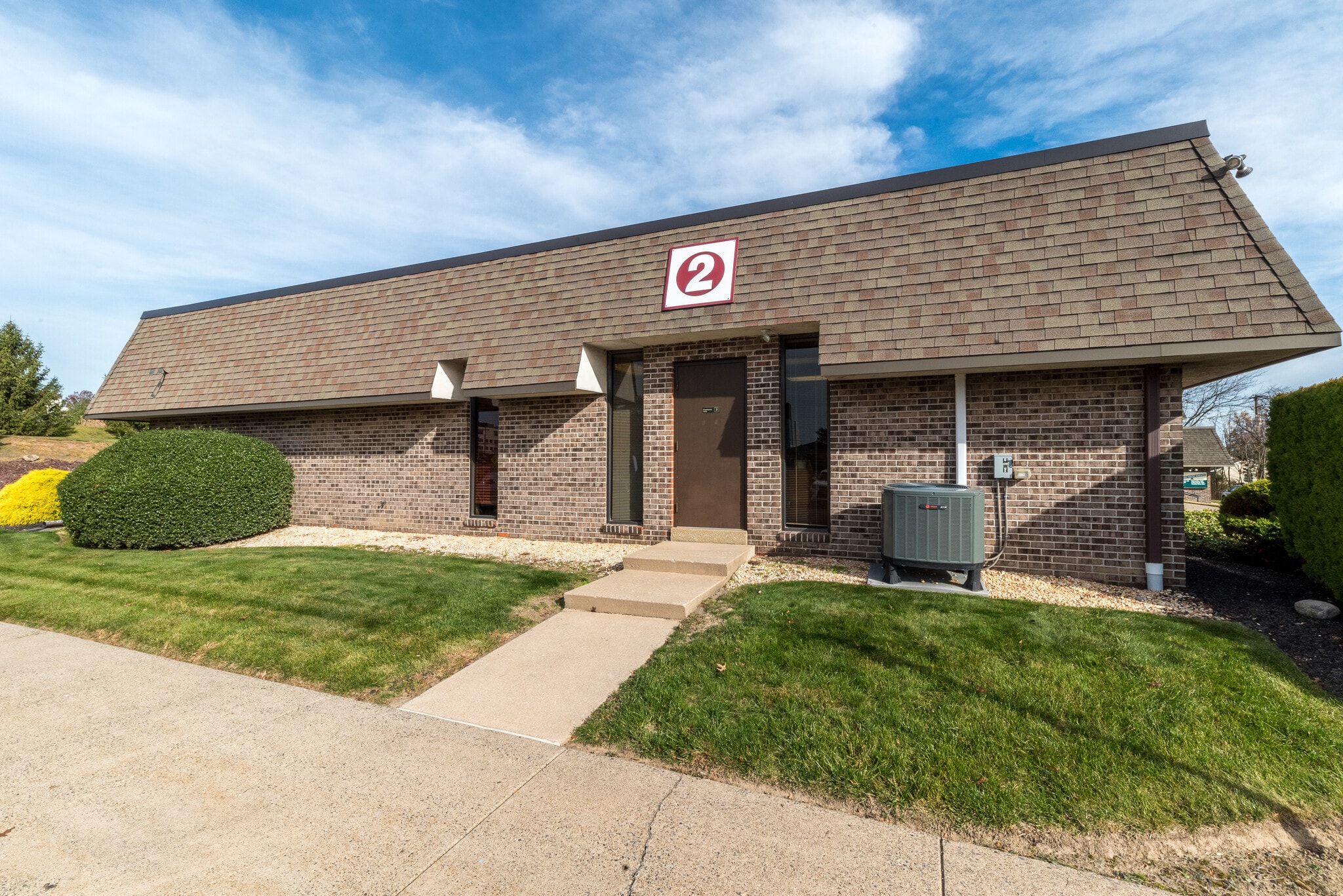 711 Lawn Ave, Sellersville, PA 18960 - Office for Sale | LoopNet