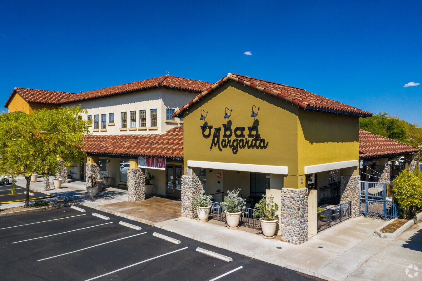 6685 W Beardsley Rd, Glendale, AZ 85308 | LoopNet