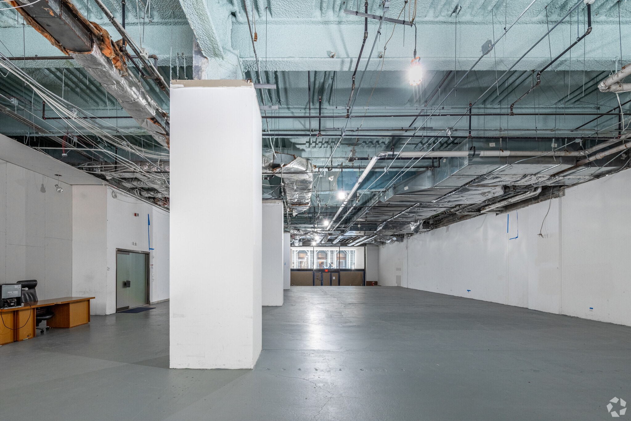 9 W 57th St, New York, NY 10019 - 9W57 | LoopNet