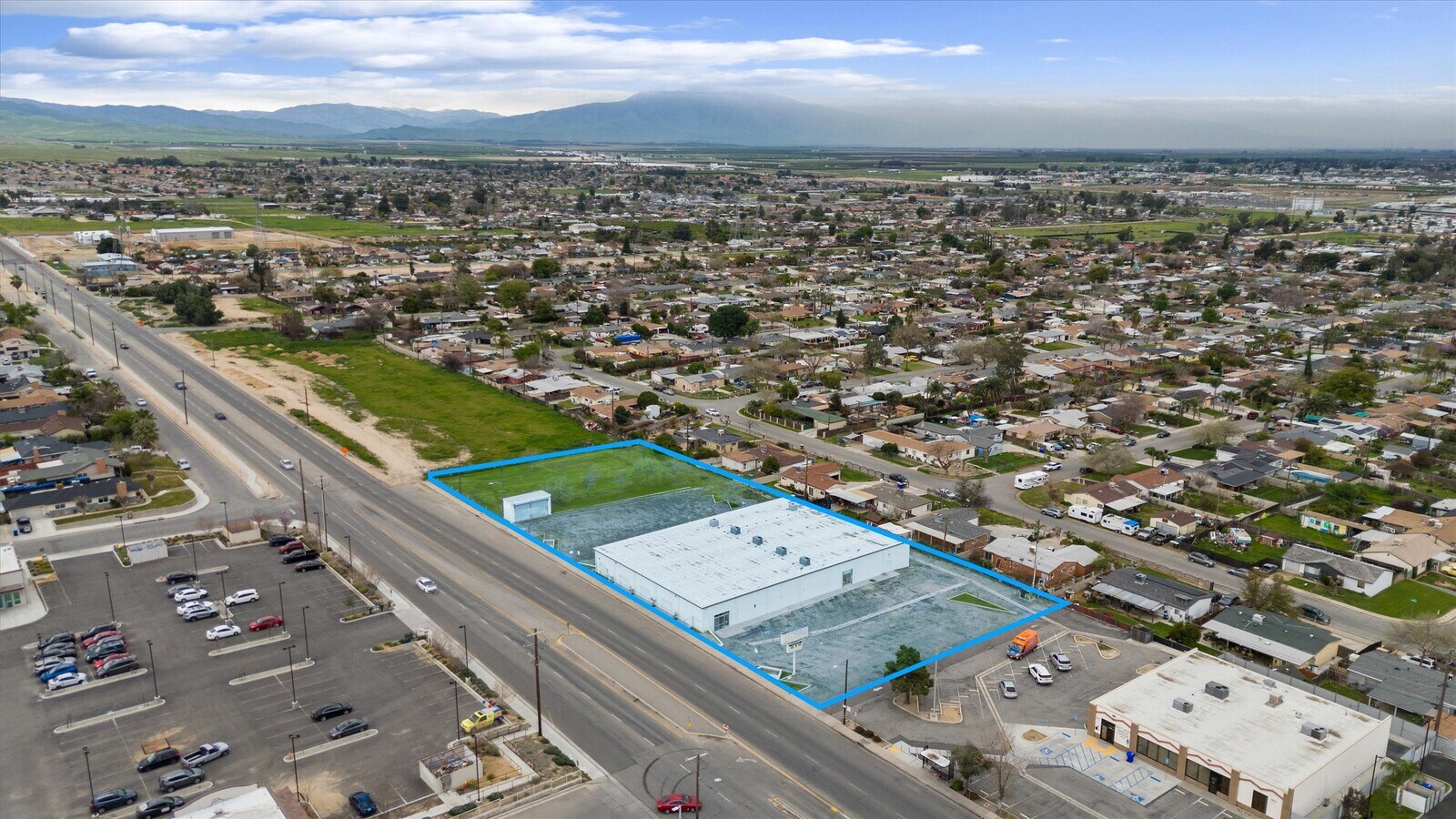 6701 Niles St, Bakersfield, CA 93306 | LoopNet