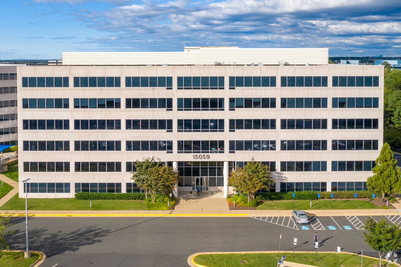 15059 Conference Center Dr, Chantilly, VA 20151 - Greens II | LoopNet