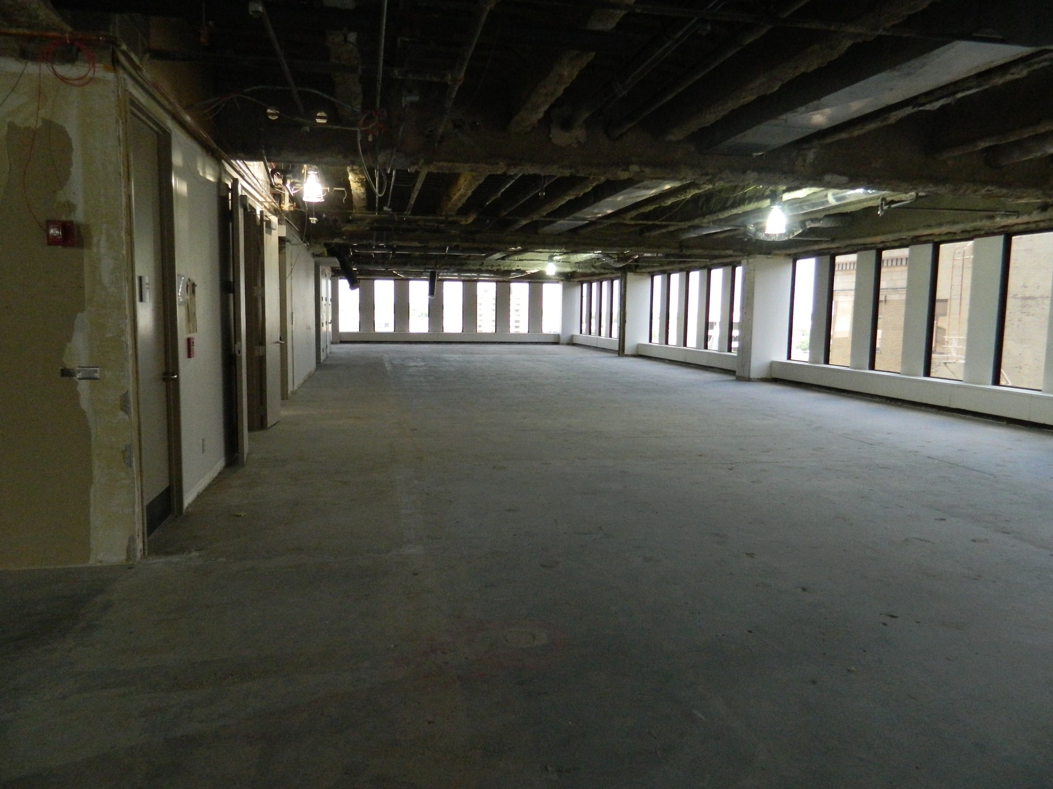 666 Grand Ave, Des Moines, IA 50309 - Ruan Center | LoopNet