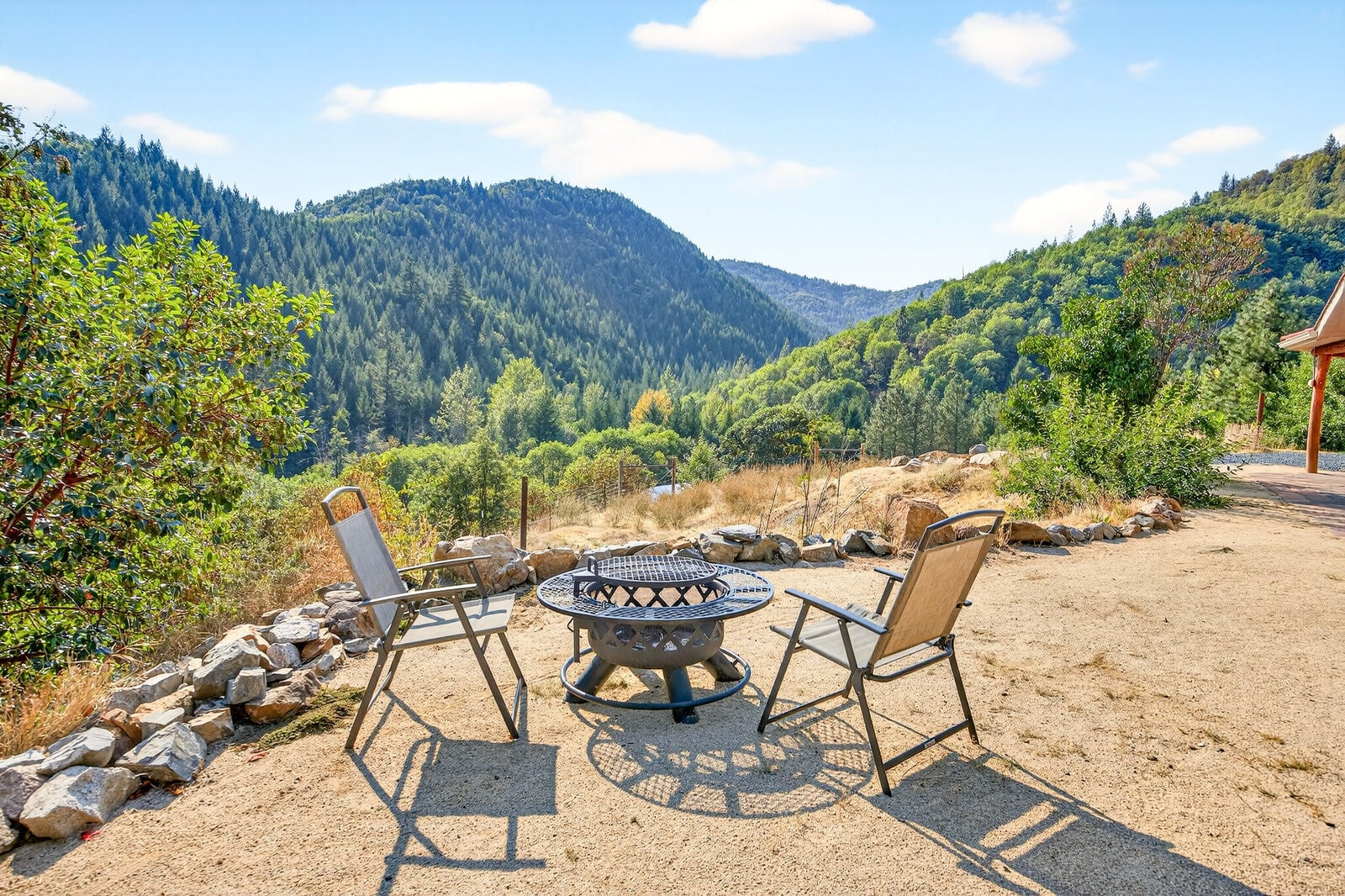 4220 Wards Creek Rd, Rogue River, OR 97537 - Specialty for Sale | LoopNet