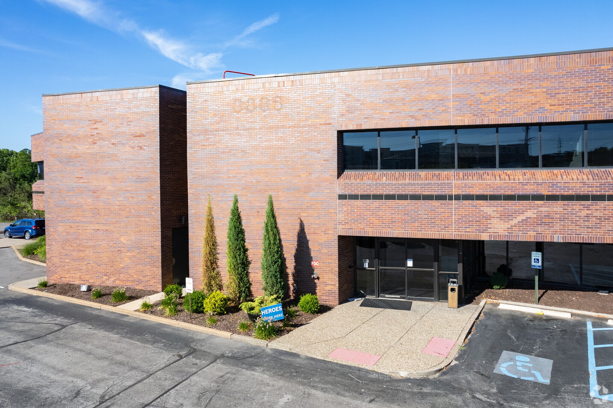 8888 Ladue Rd, Ladue, MO 63124 - Office/Medical for Lease | LoopNet