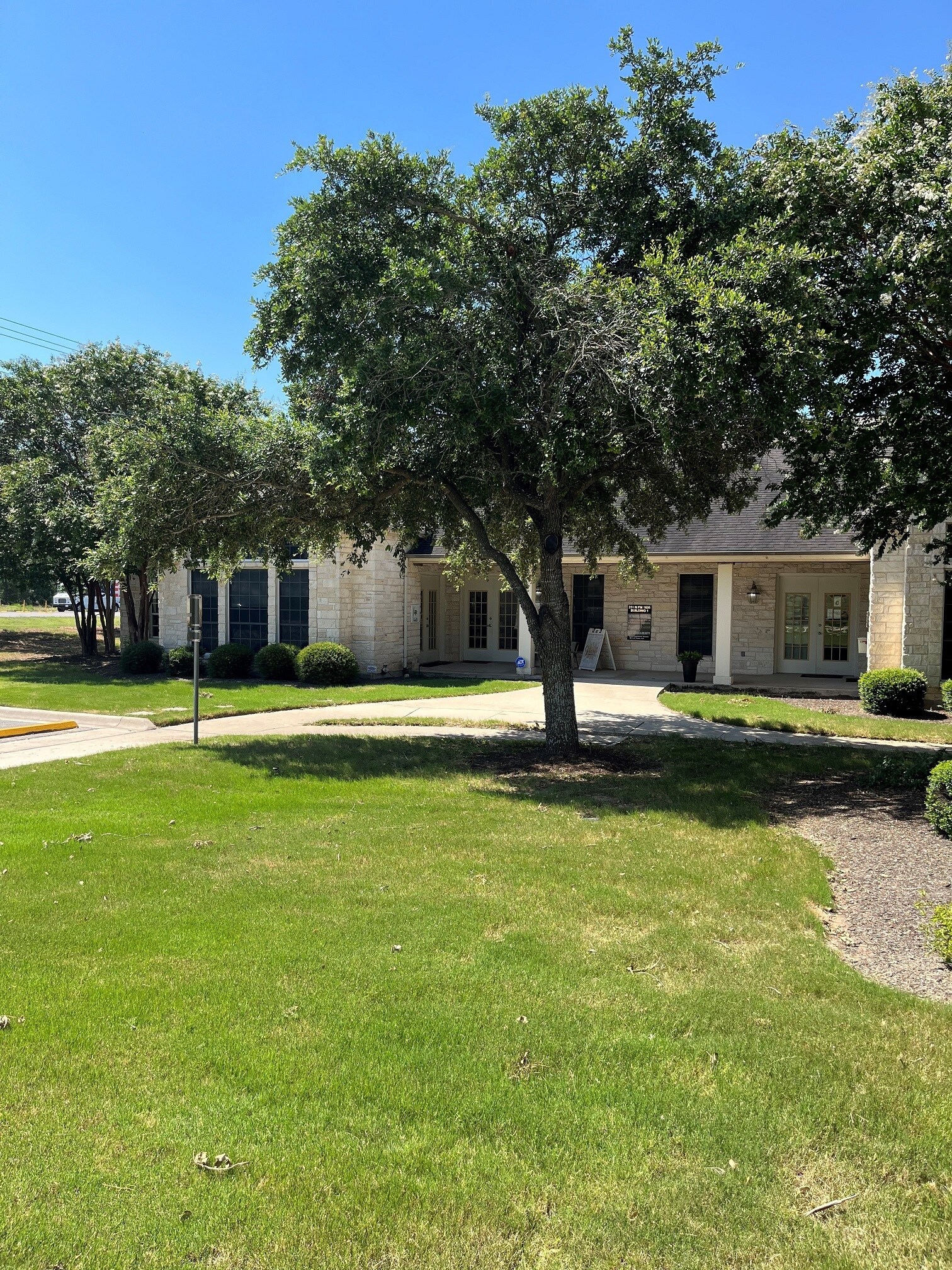 251 N FM 1626, Buda, TX 78610 - Cornerstone Professional Park | LoopNet