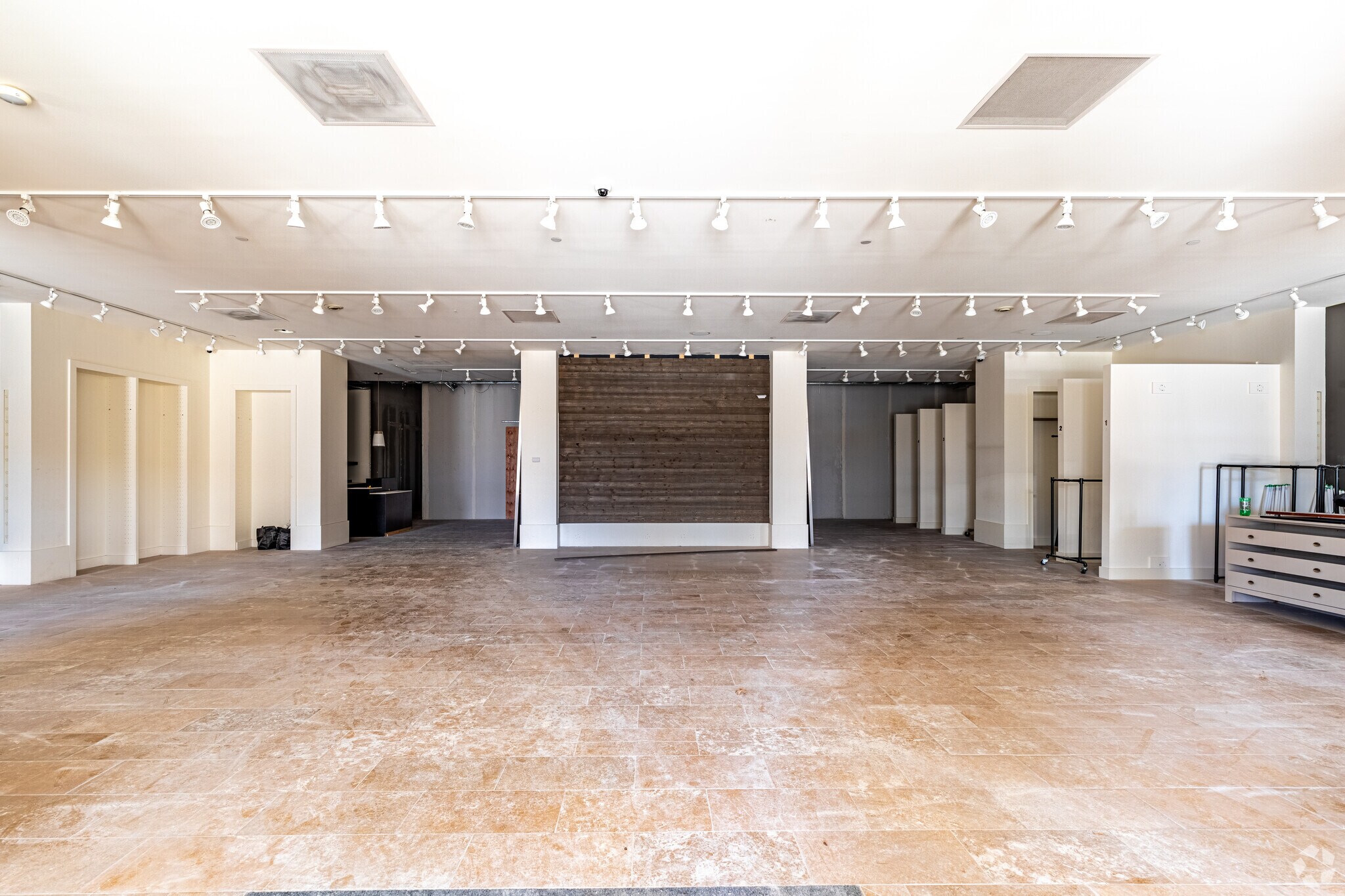 12415-12493 Elm Creek Blvd, Osseo, MN 55369 - The Shoppes at Arbor Lakes | LoopNet