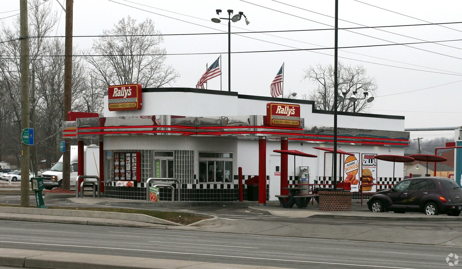 2950 Madison Ave, Indianapolis, IN 46225 | LoopNet