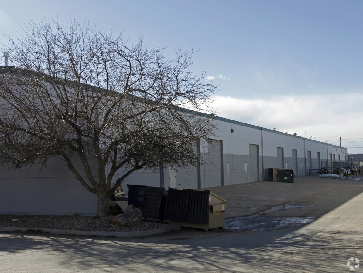 5855 E 45th Ave, Denver, CO 80216 - Industrial for Lease | LoopNet