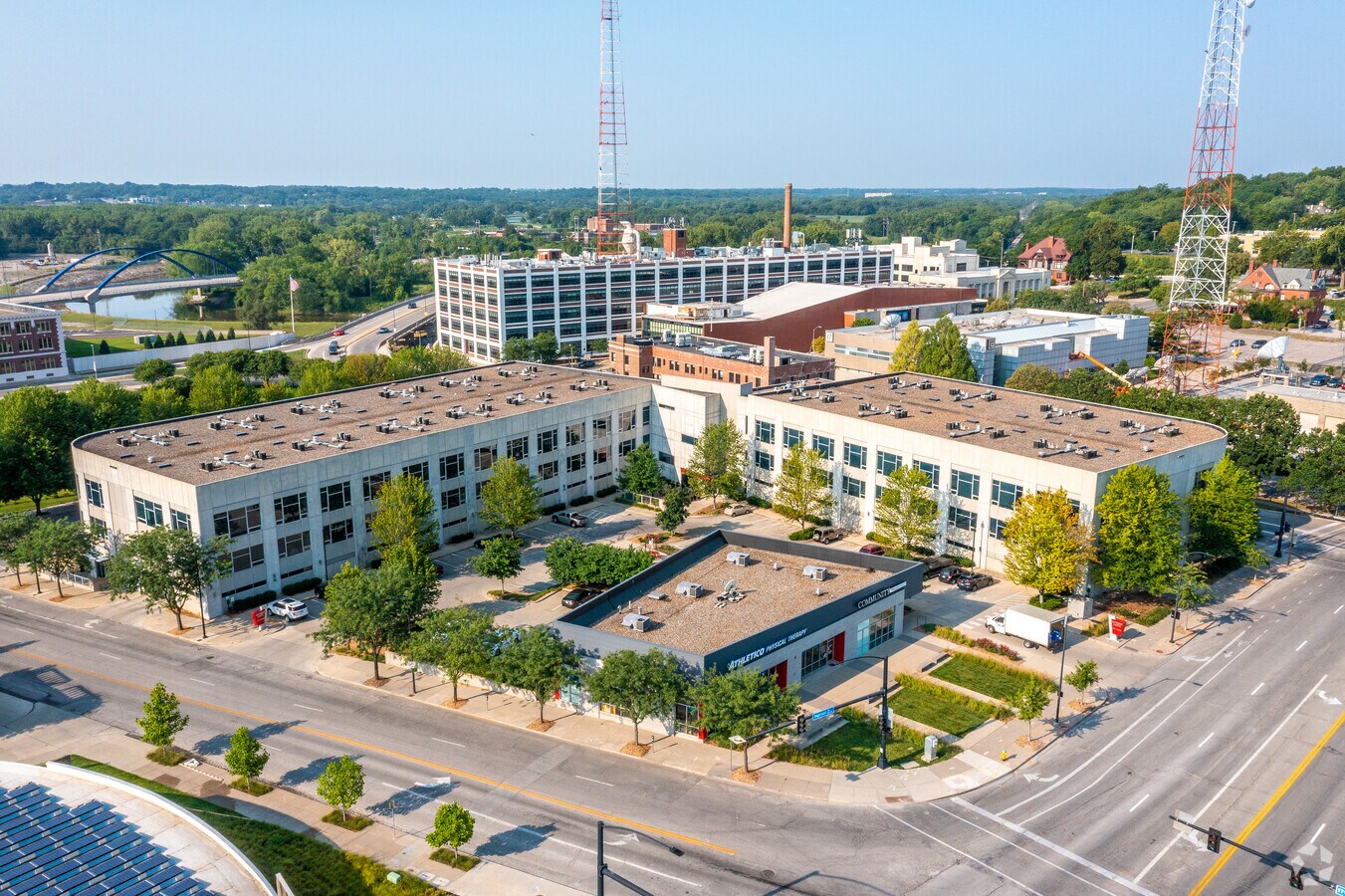 1719 Grand Ave, Des Moines, IA 50309 | LoopNet