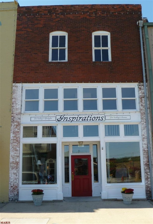 221 N Main St, Hannibal, MO 63401 | LoopNet