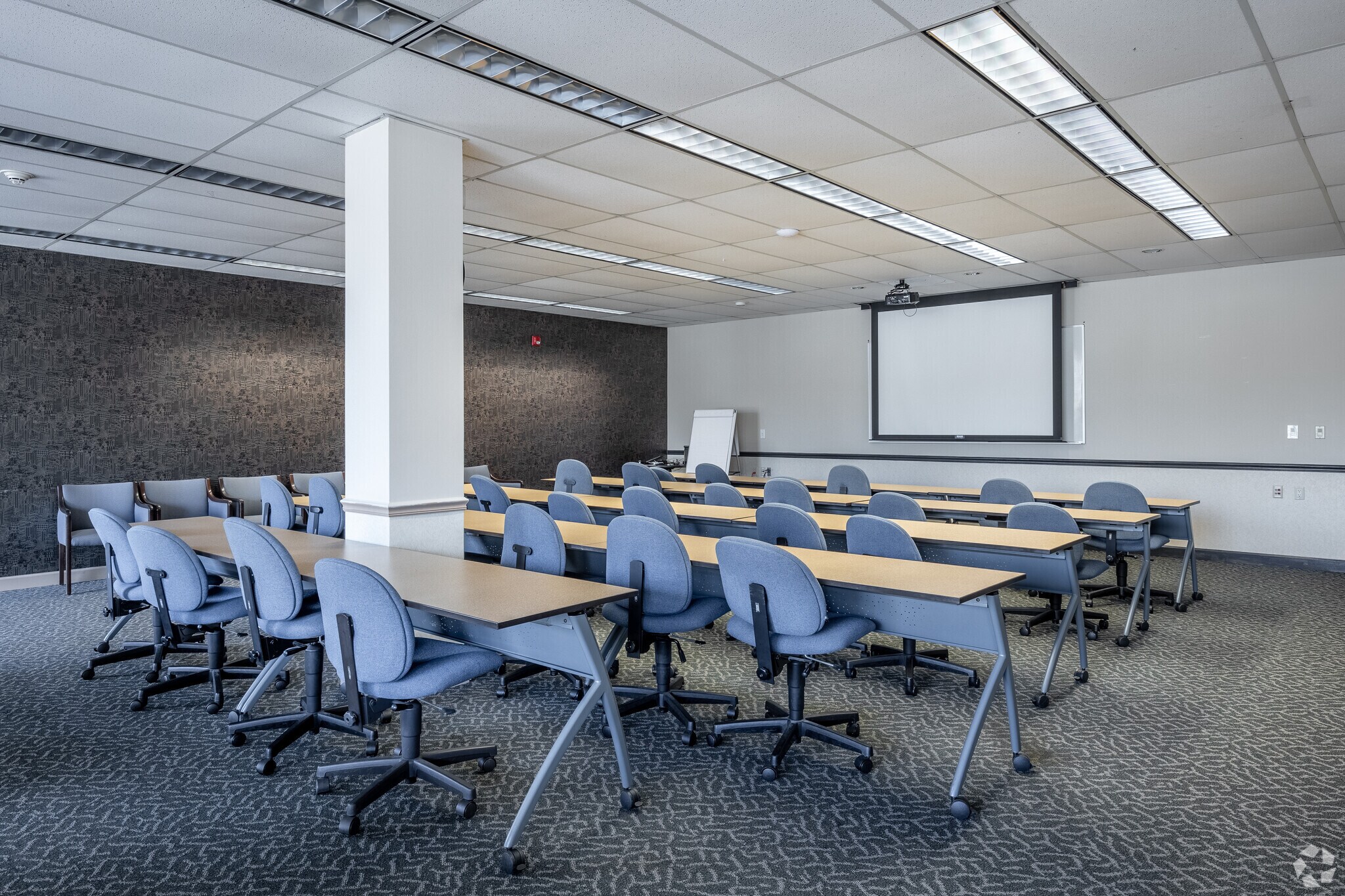 700 Kinderkamack Rd, Oradell, NJ 07649 - Building 700 | LoopNet