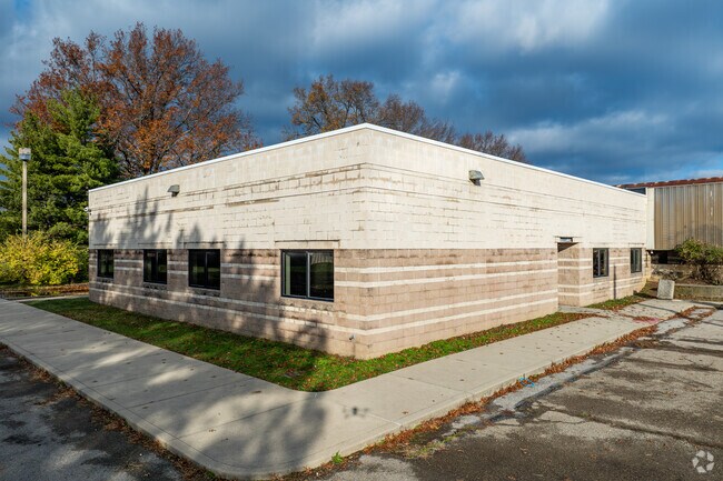 CBRE - Dallas Commercial Listings & Brokers | LoopNet