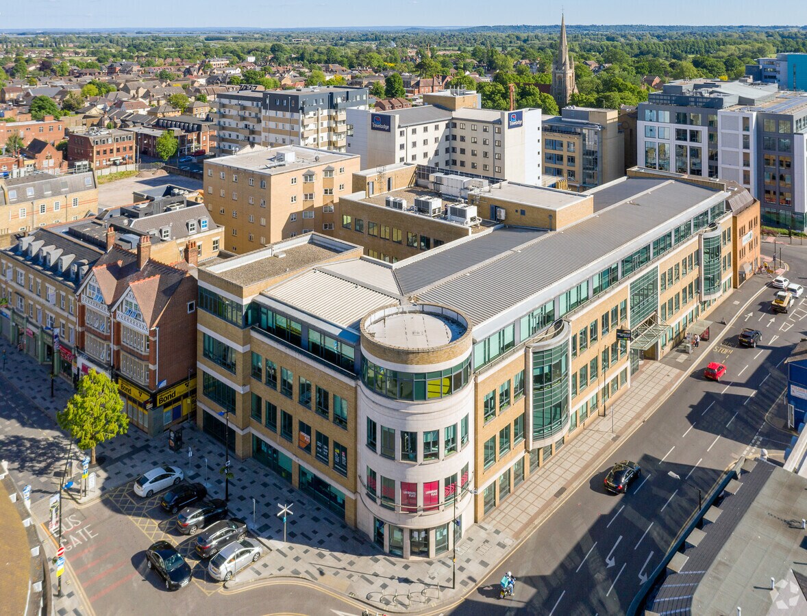 Windsor Rd, Slough, BKS SL1 1JL | LoopNet