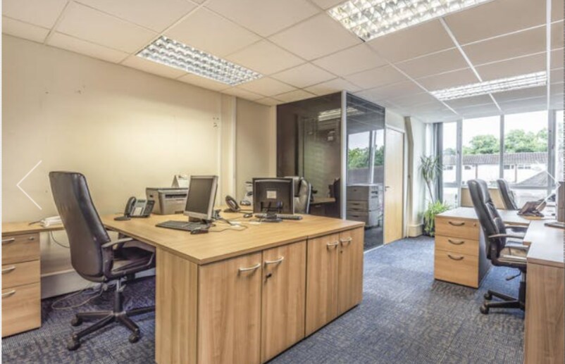 Slough Rd, Slough, SL3 9AU - K House | LoopNet