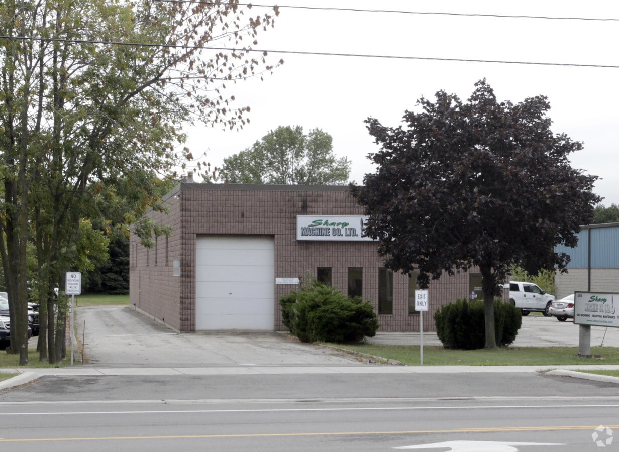 2374 Speers Rd, Oakville, ON L6L 5M2 | LoopNet