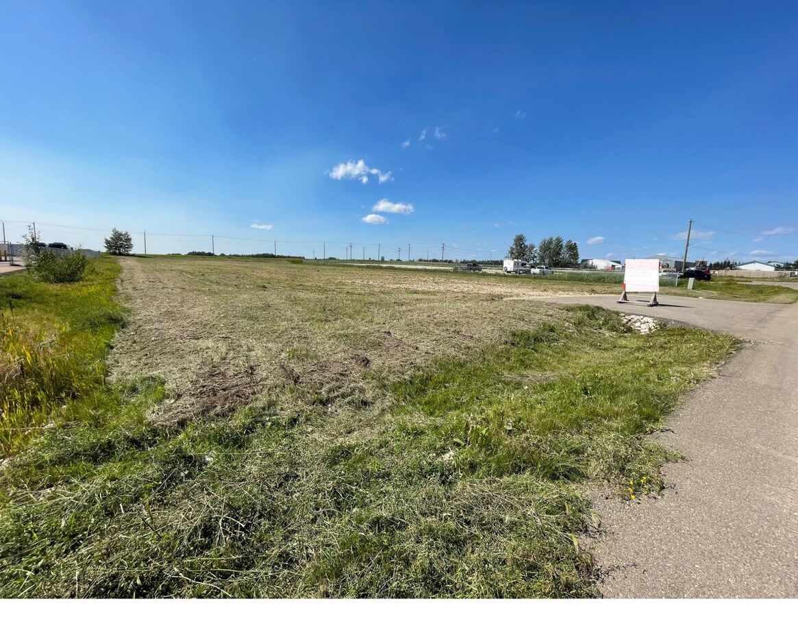 100 Manitoba Crt, Spruce Grove, AB T7X 0V5 | LoopNet