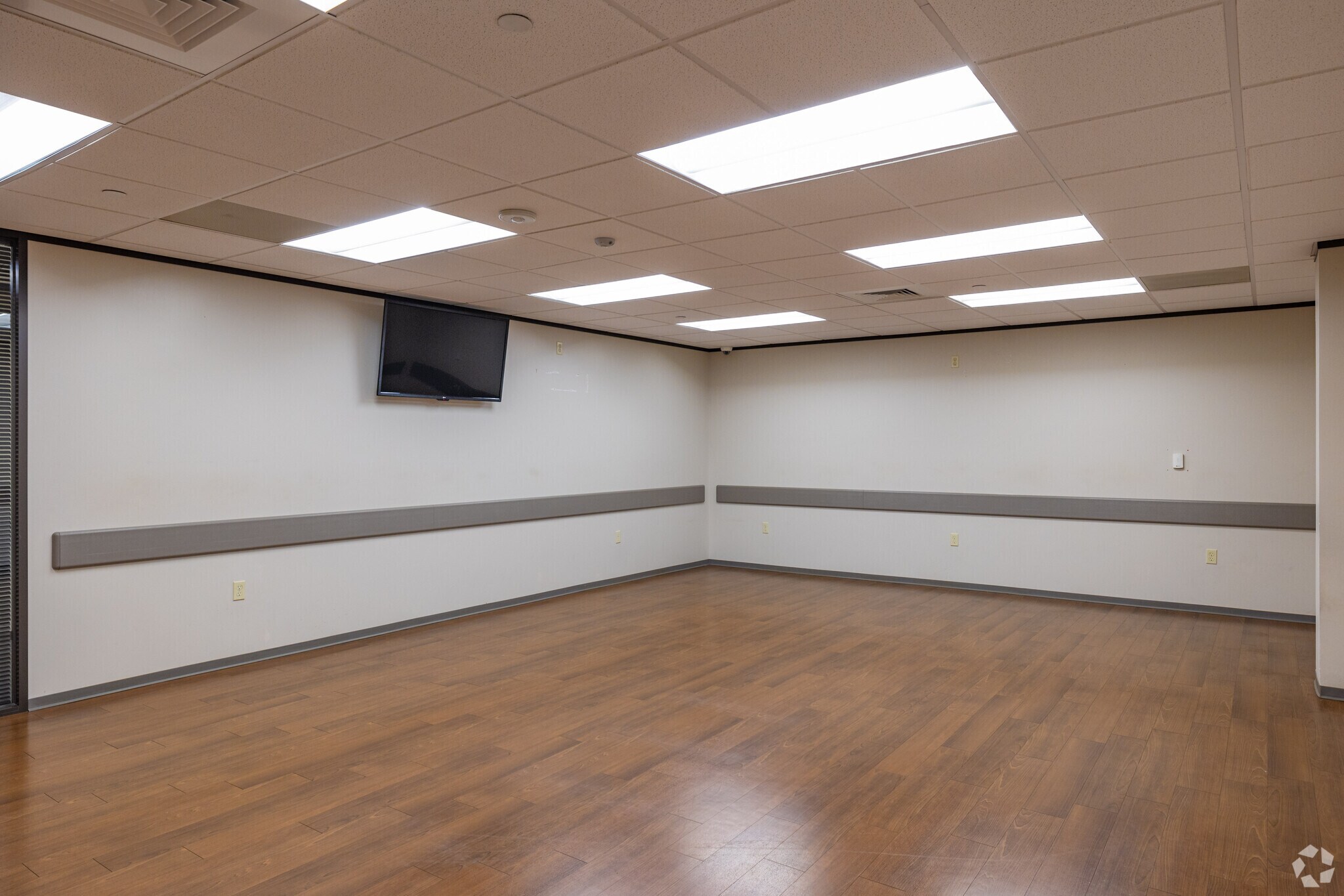 1919 N Loop W, Houston, TX 77008 - Office/Medical for Lease | LoopNet