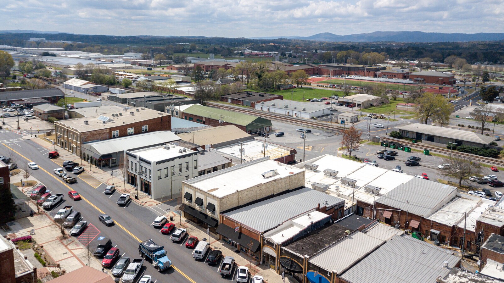 117 S Wall St, Calhoun, GA 30701 | LoopNet