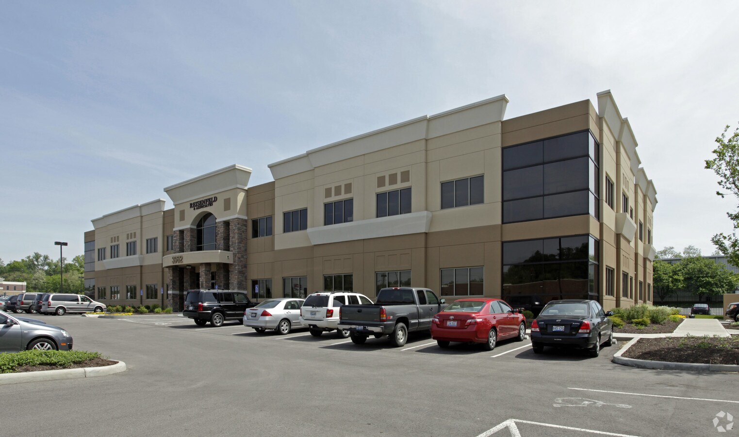 3962 Red Bank Rd, Cincinnati, OH 45227 | LoopNet