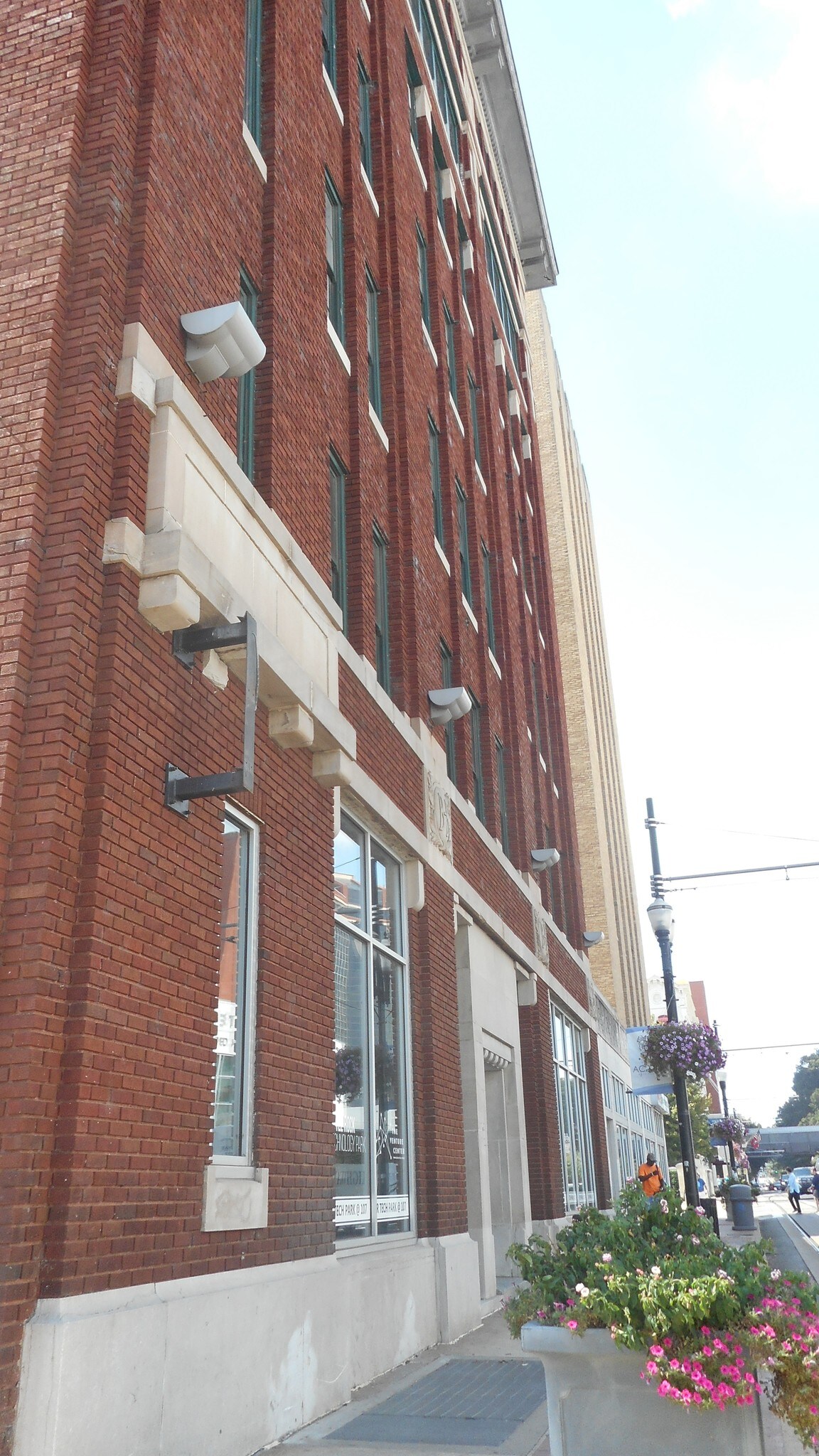 107-123 E Markham St, Little Rock, AR 72201 - Block 2 Office/Retail | LoopNet