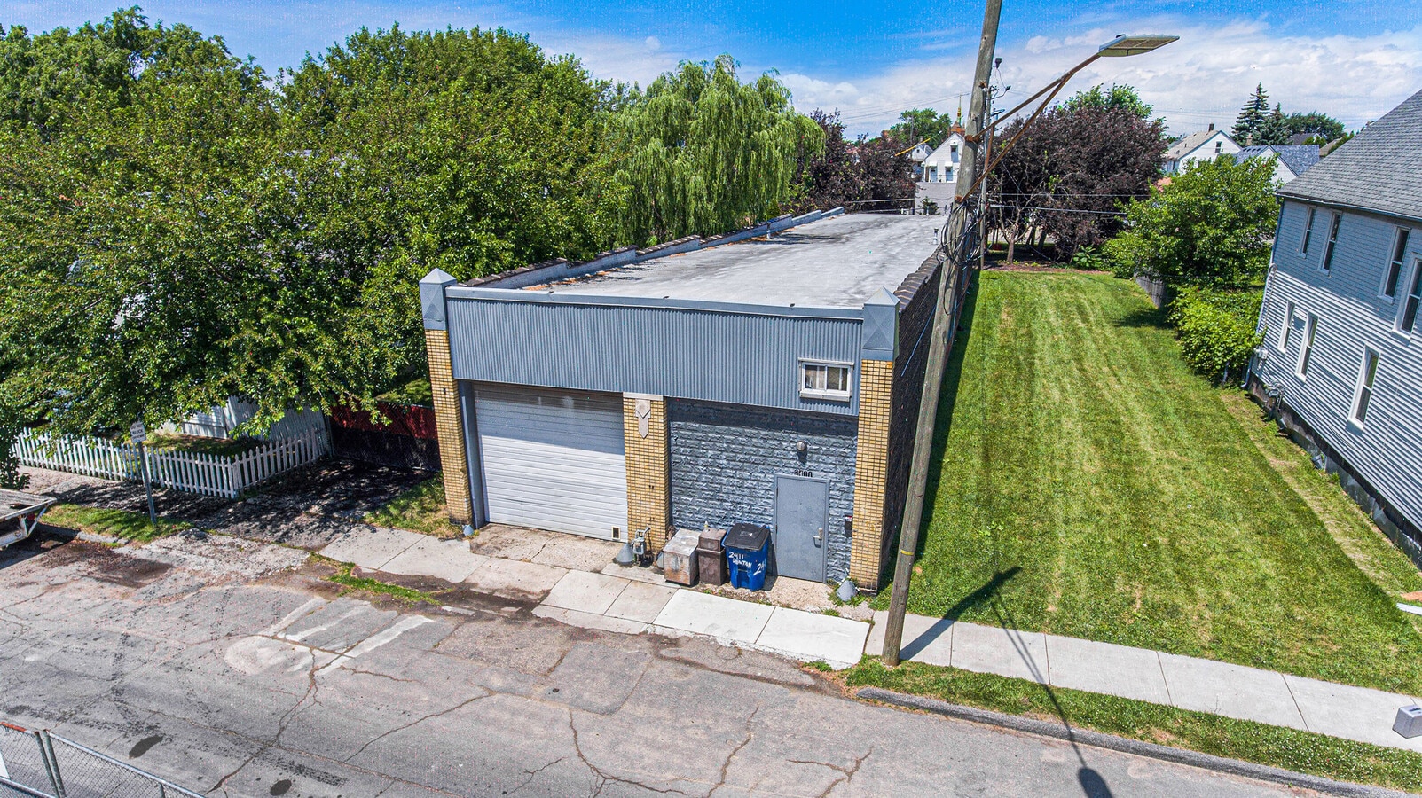 2417 Denton, Hamtramck, MI 48212 | LoopNet