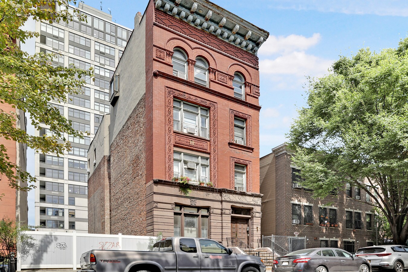 109 S 9th St, Brooklyn, NY 11249 | LoopNet