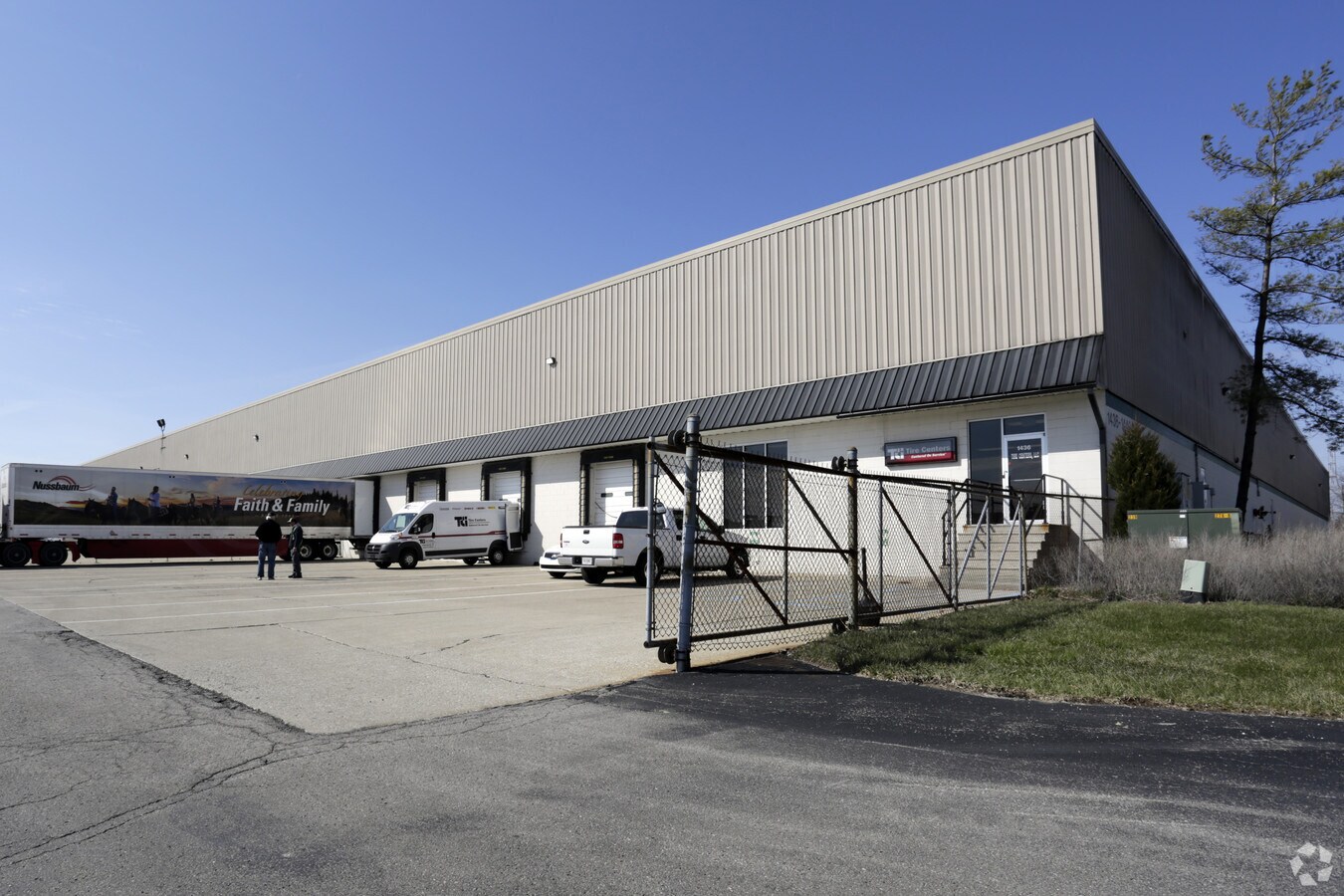 1440 Brookville Way, Indianapolis, IN 46239 | LoopNet