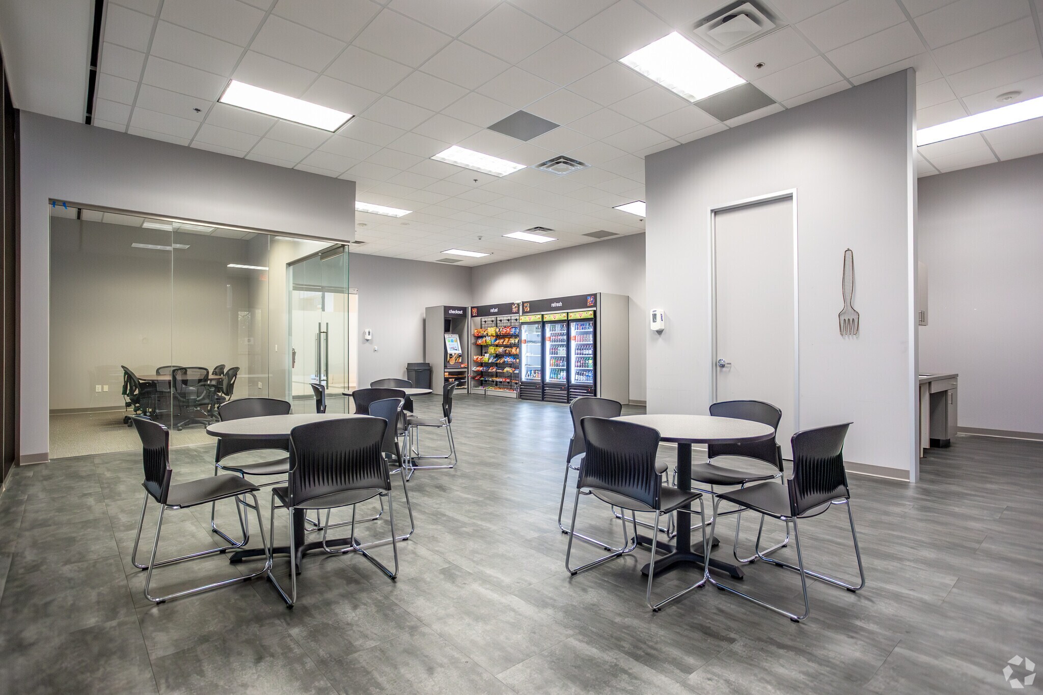 4201 Spring Valley Rd, Dallas, TX 75244 - Spring Valley | LoopNet