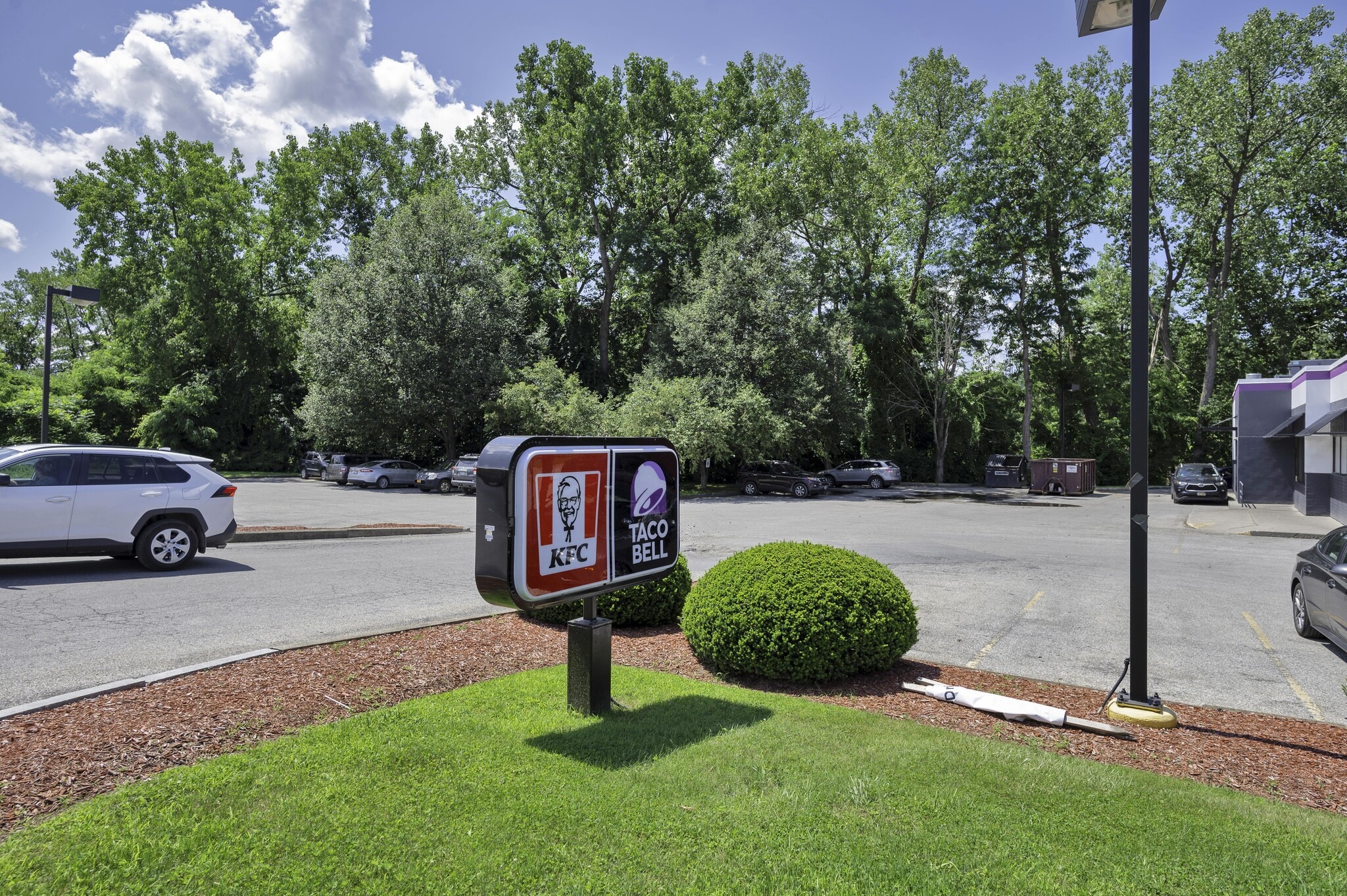 100 Northside Dr, Bennington, VT 05201 - KFC - Taco Bell | LoopNet