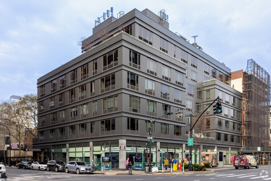131 Eighth Ave, New York, NY 10011 - Retail for Lease | LoopNet