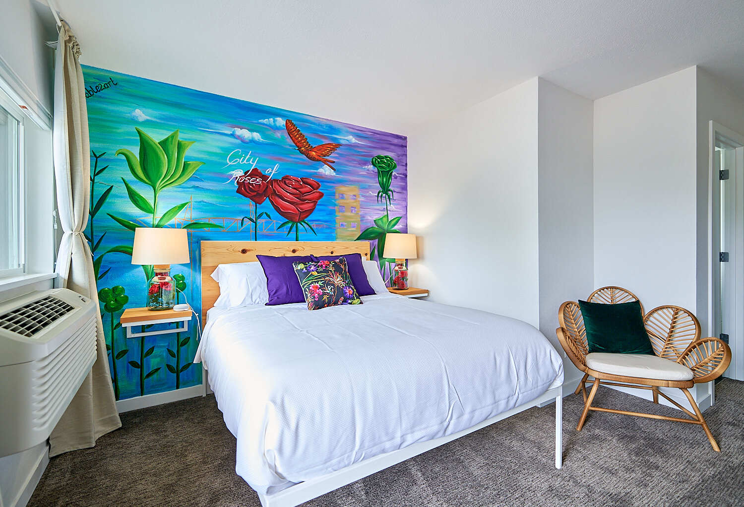 8355 N Interstate Ave, Portland, OR 97217 - Kenton Hotel | LoopNet