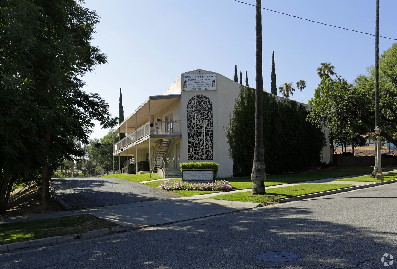 3891 Ridge Rd, Riverside, CA 92501 - Church Facility in Riverside | LoopNet