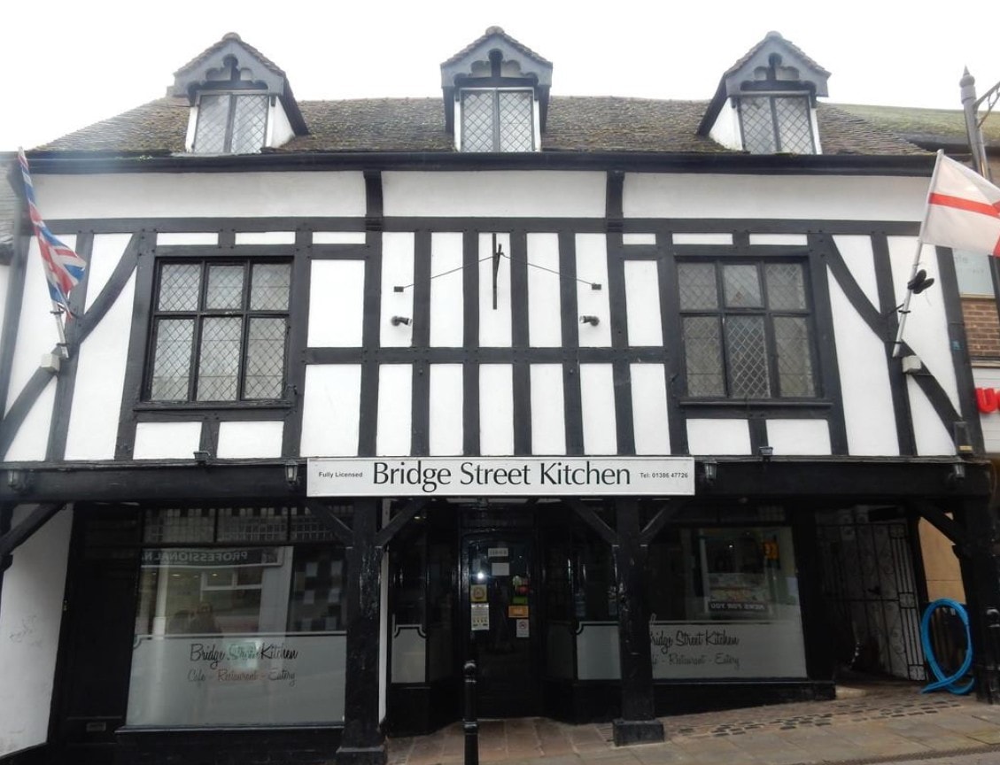 62 Bridge St, Evesham, WR11 4RY | LoopNet