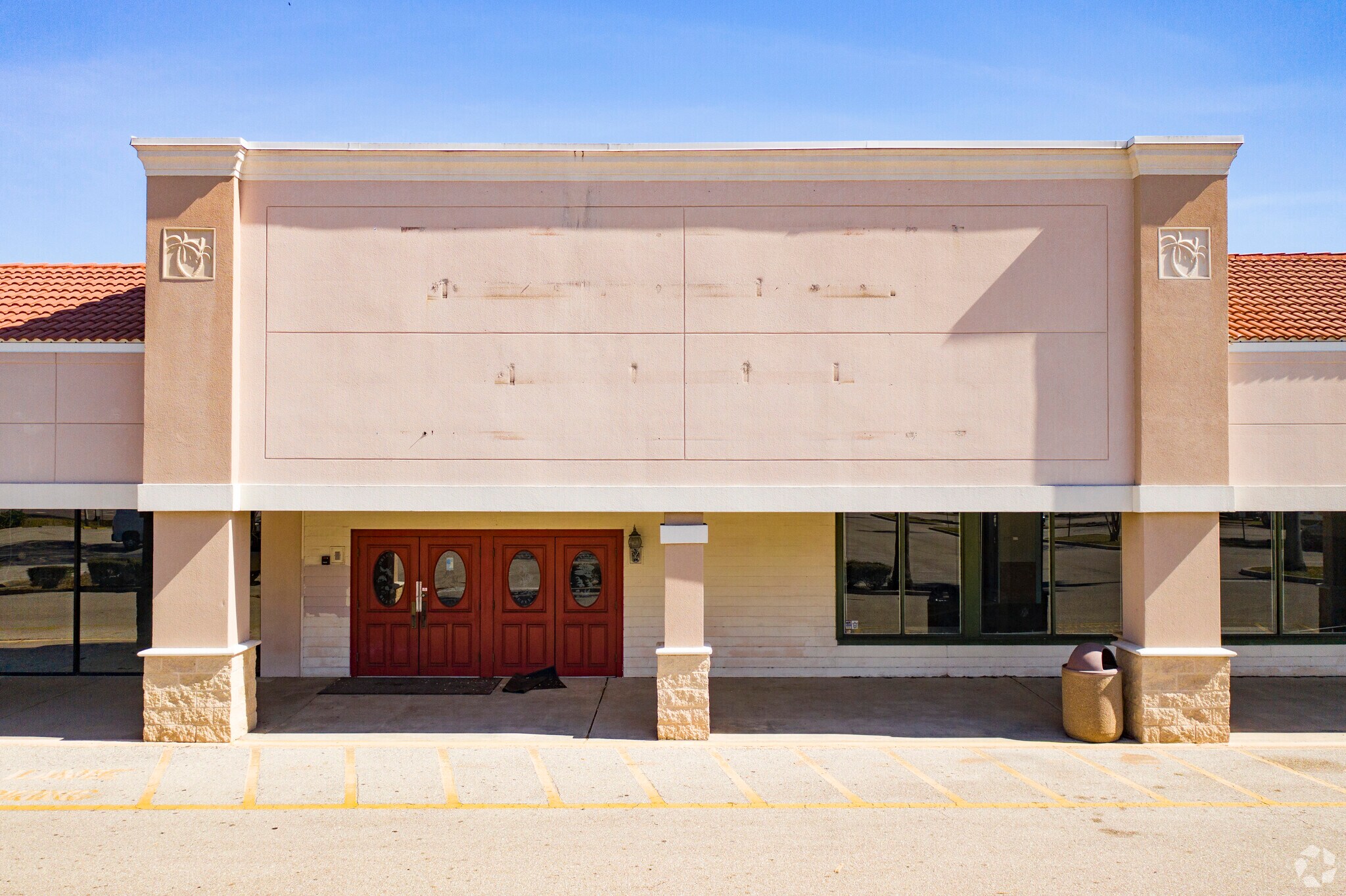 4400 Bee Ridge Rd, Sarasota, FL 34233 - Palm Plaza | LoopNet